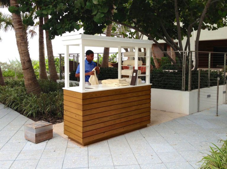 POOL TOWEL HUT - Outdoor Furniture Manufacturer